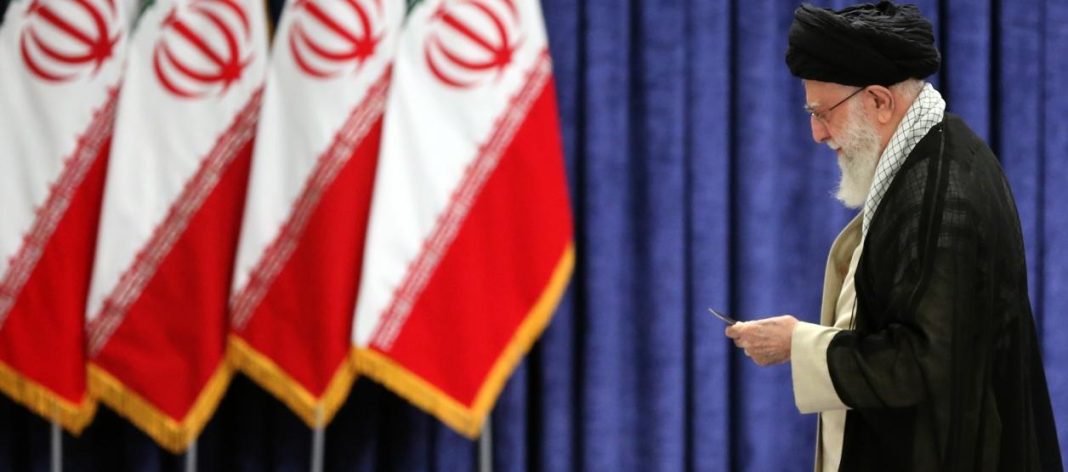 Jameneí advierte a EE.UU. que no intervenga en la guerra: "Causará ...